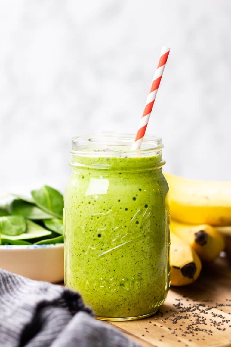Pineapple Spinach Green Smoothie - Veronika's Kitchen