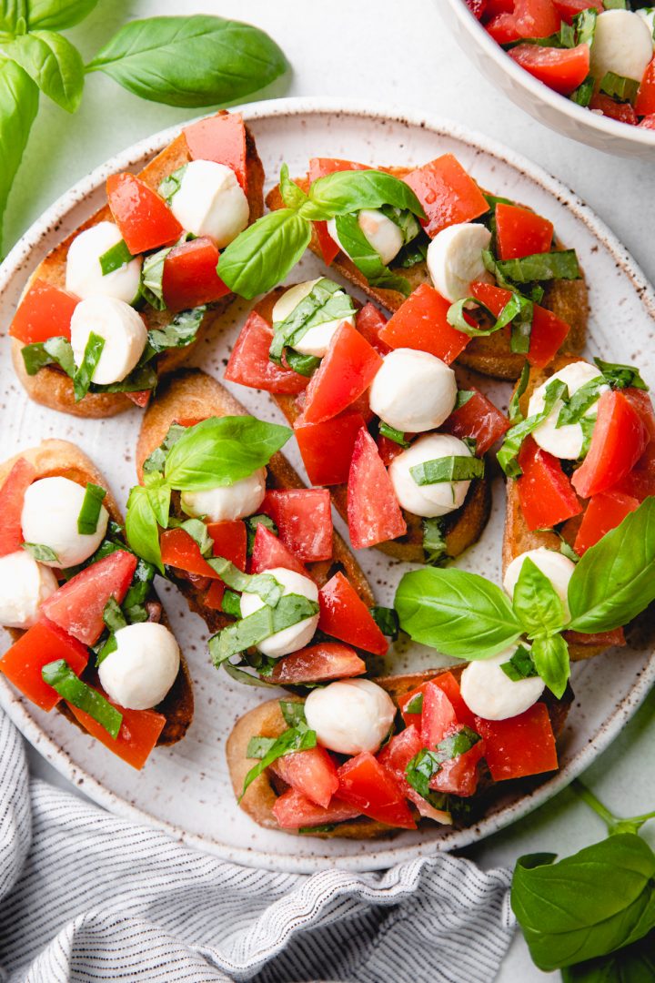 Bruschetta with Mozzarella - Veronika's Kitchen