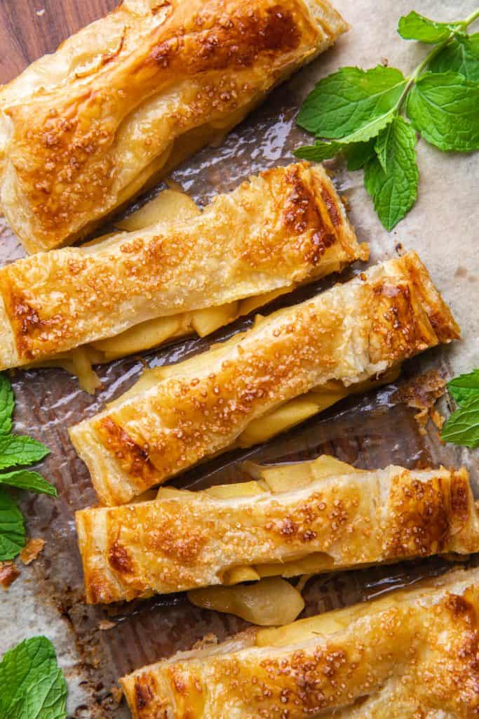 Apple Pie with Puff Pastry - Veronika's Kitchen