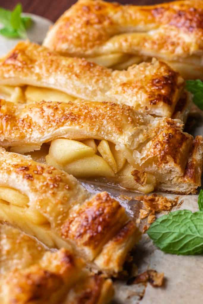 Apple Pie with Puff Pastry - Veronika's Kitchen